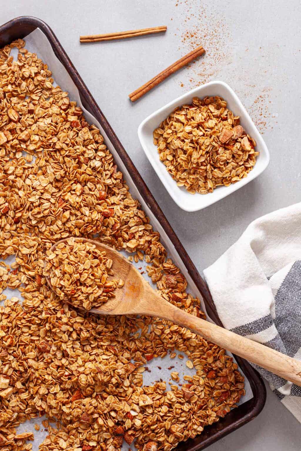 Homemade Cinnamon Granola - The Real Recipes